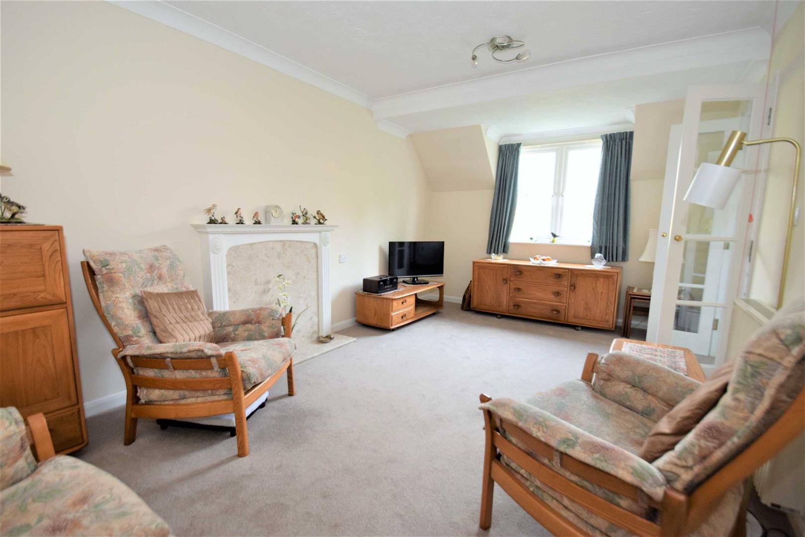 Priory Court, Priory Avenue, Caversham, RG4 7SN - Walmsley