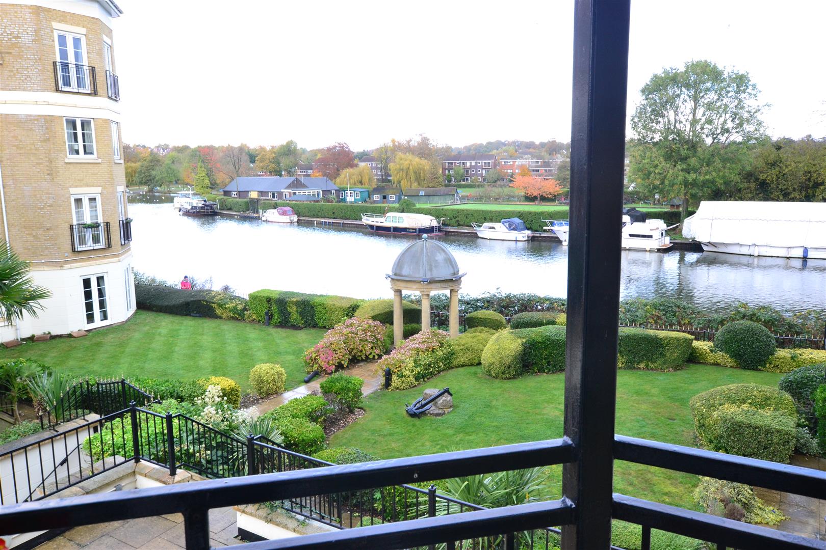 40 Regents RiversideBrigham RoadReadingBerkshire - Walmsley