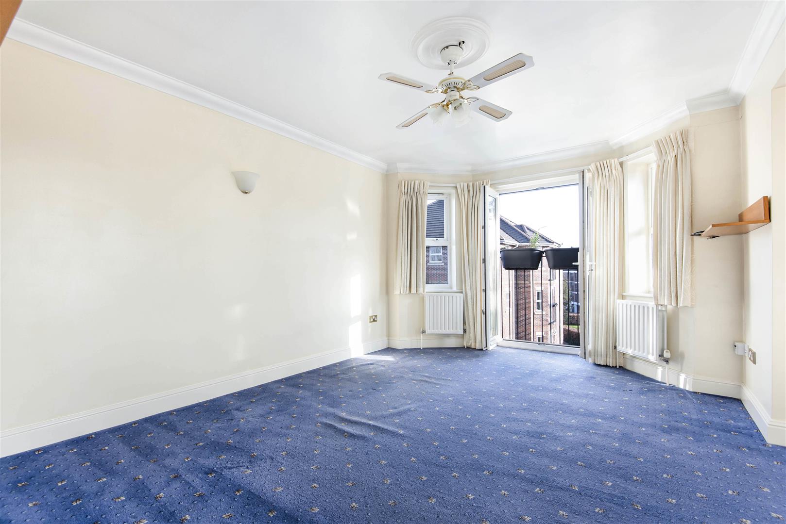 Abbotsmead Place, Caversham, Reading, RG4 8BB - Walmsley