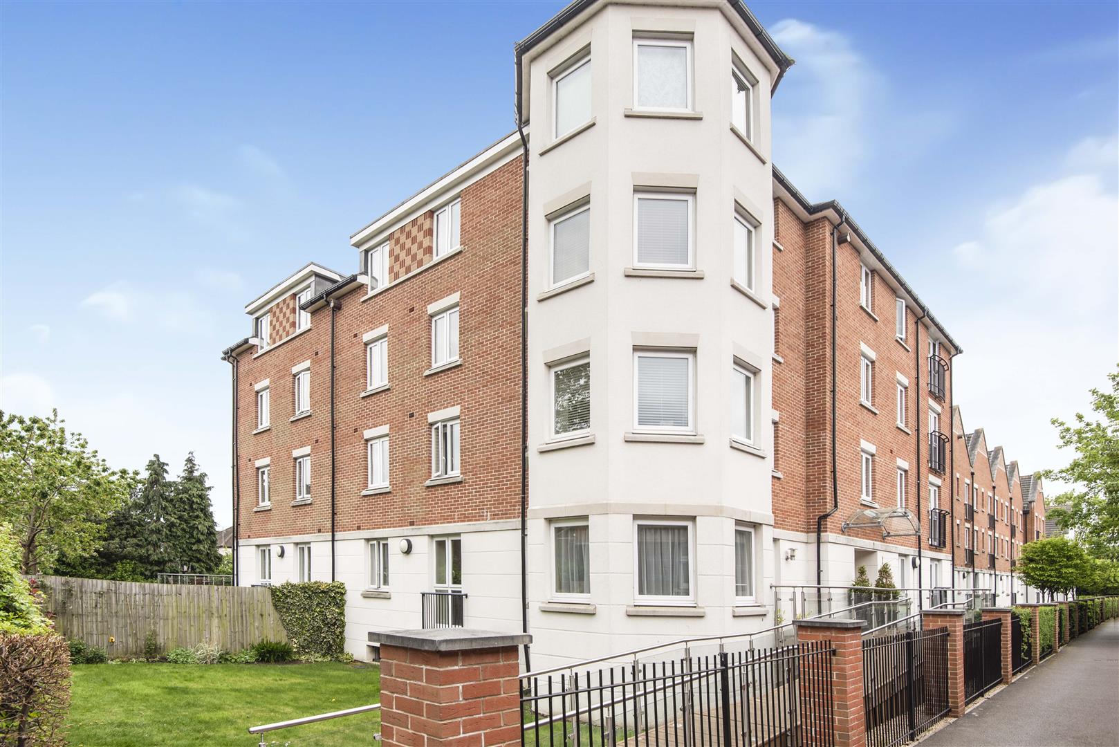 Crayshaw Court Caversham, Reading - Walmsley