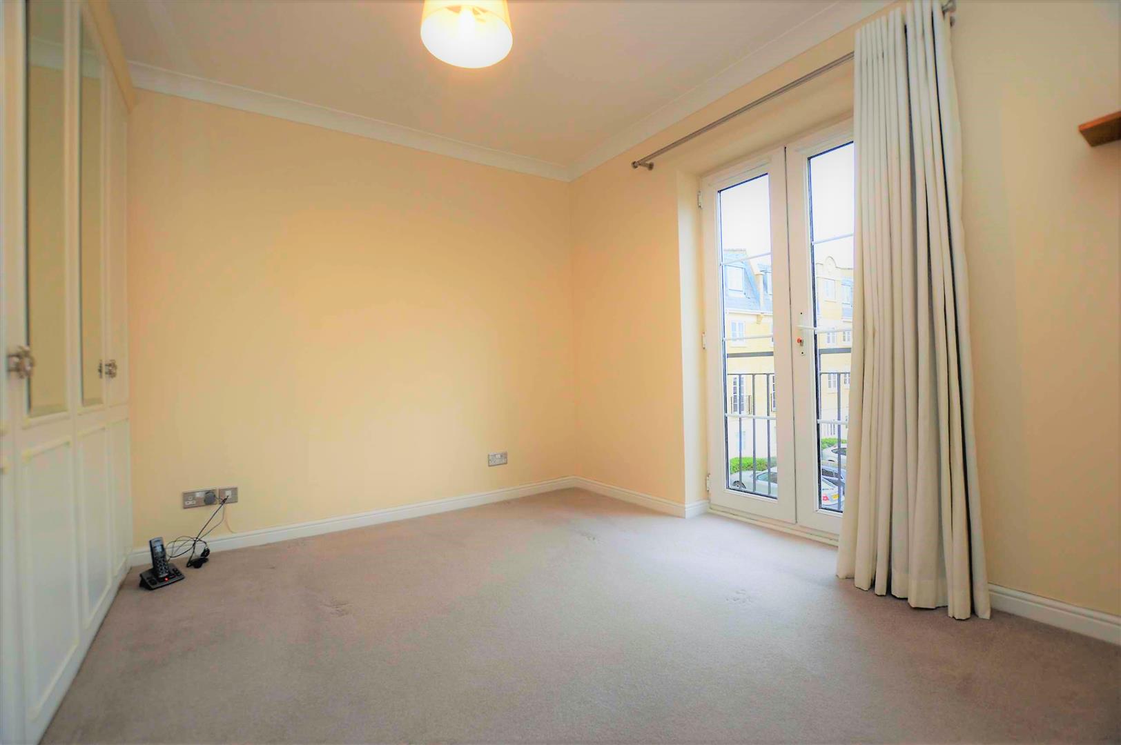 Regents Riverside Reading Berkshire. RG1 8QS - Walmsley