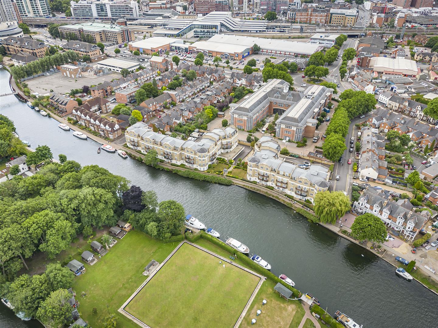 Regents Riverside Reading Berkshire. RG1 8QS - Walmsley