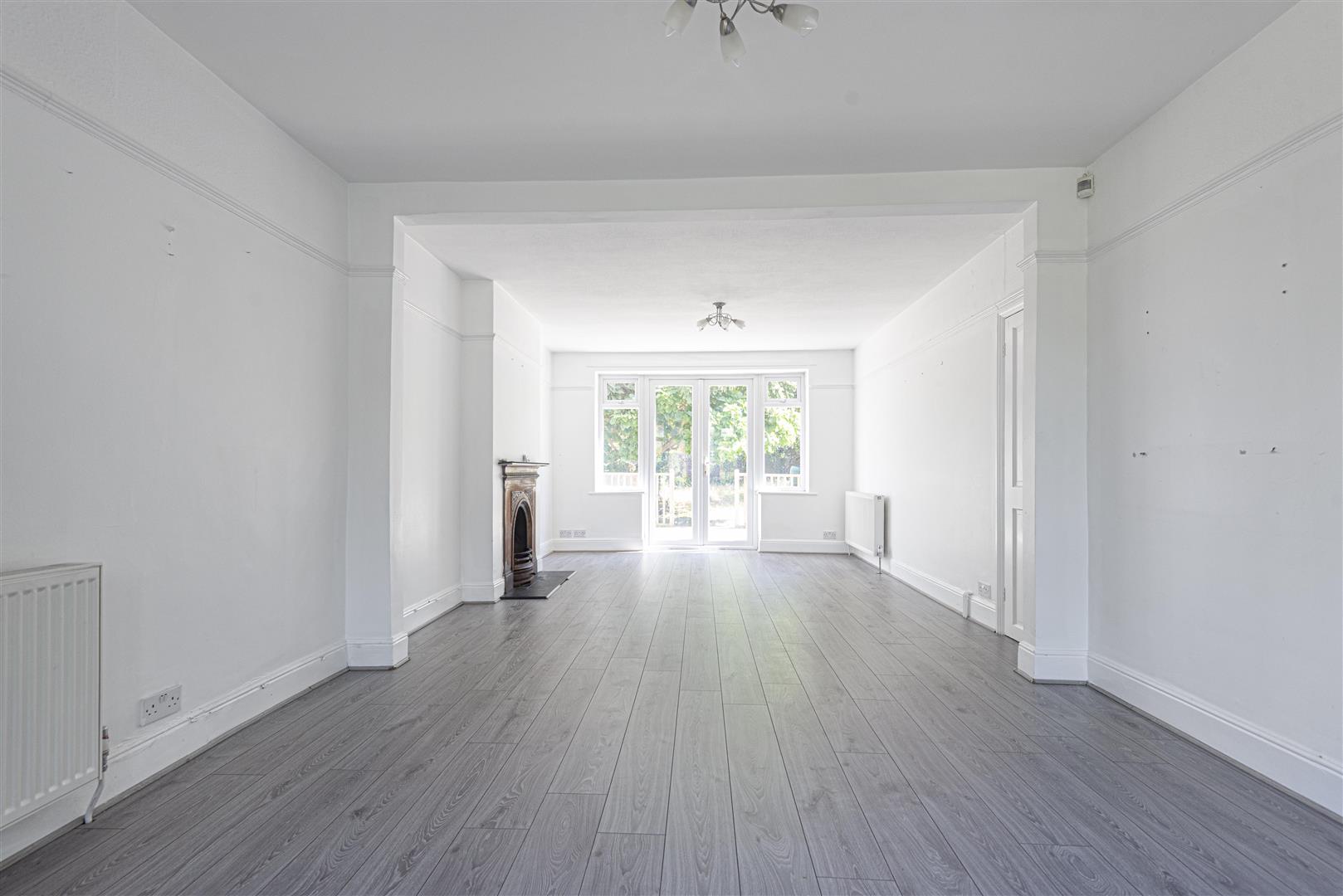 Western Elms Avenue, Reading - Walmsley