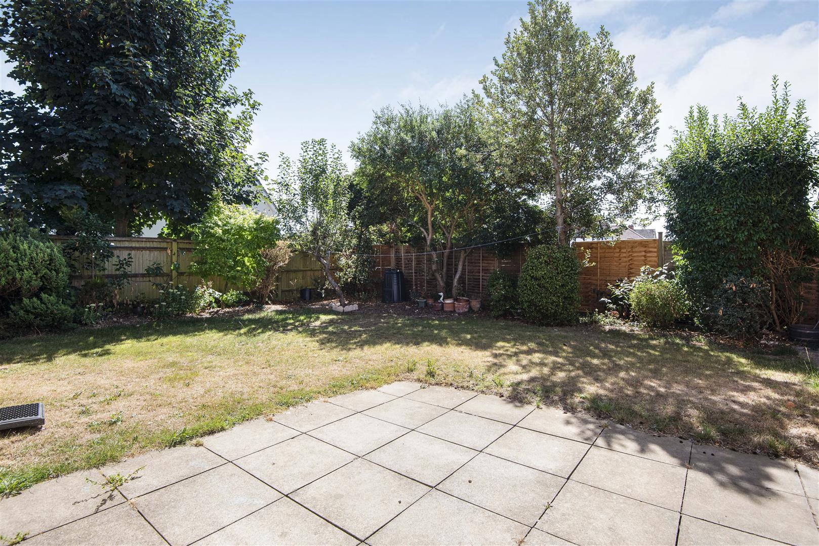 Lowfield Road, Caversham, Reading, RG4 6NL - Walmsley