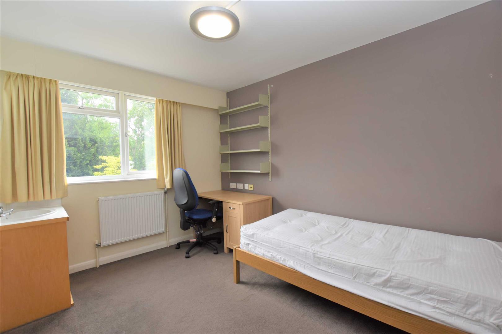 Room 17 Martindale Court - Walmsley