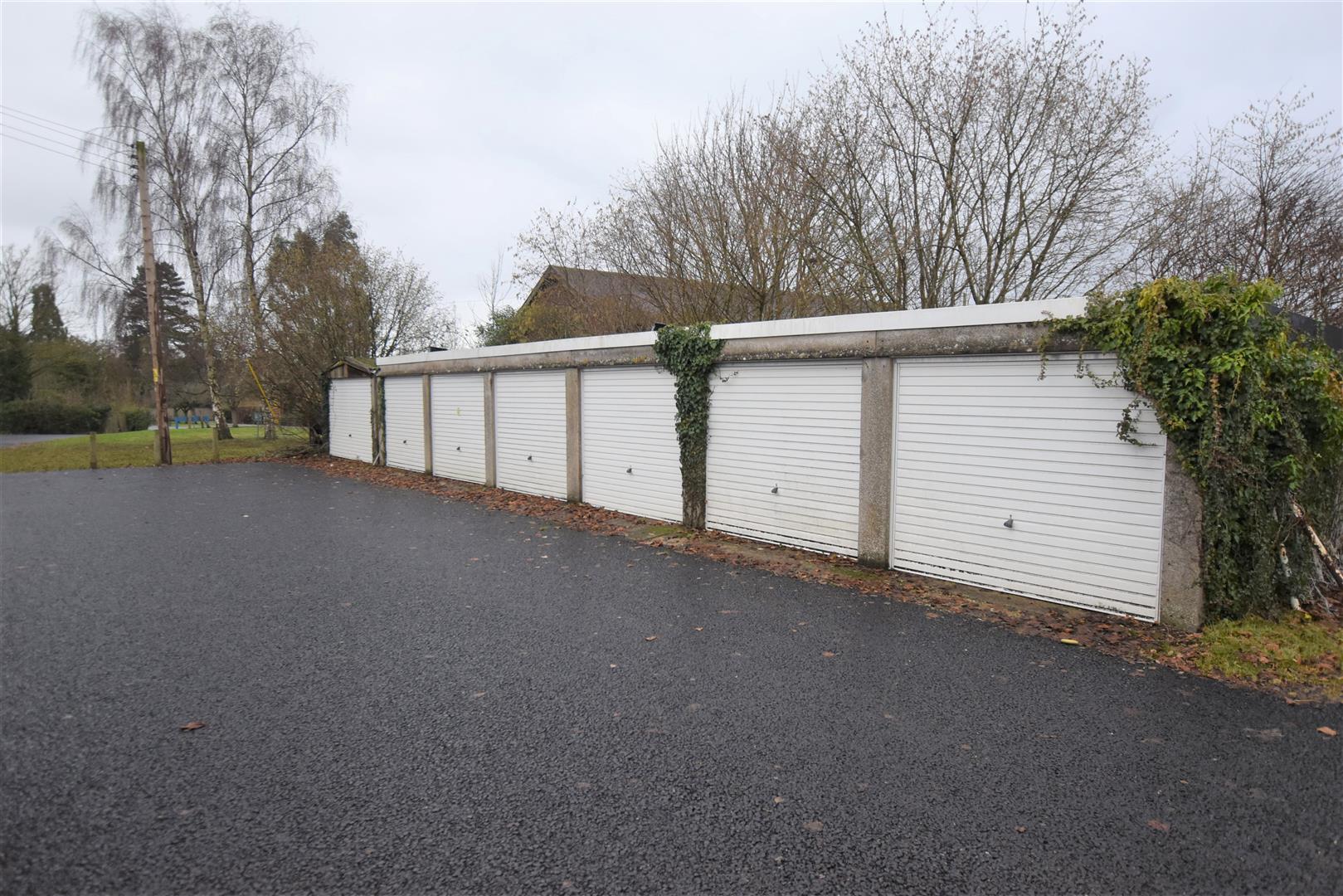 Garage 4, Greenlands - Walmsley